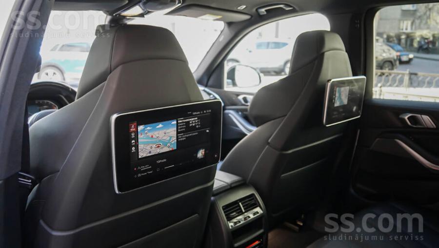 White BMW X5 2021 in Riga, with an engine capacity of 3.00 L and mileage of 120 thousand km for 46950 €, photo 10 on AUTOMOTO.COM.LV