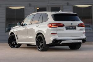 White BMW X5 2021 in Jelgava, with an engine capacity of 3.00 L and mileage of 149 thousand km for 49850 €, photo 3 on AUTOMOTO.COM.LV