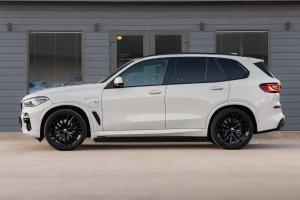 White BMW X5 2021 in Jelgava, with an engine capacity of 3.00 L and mileage of 149 thousand km for 49850 €, photo 7 on AUTOMOTO.COM.LV
