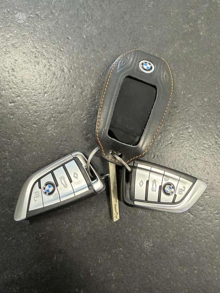 White BMW X5 2021 in Kaunas, with an engine capacity of 3.00 L and mileage of 117 thousand km for 29650 €, photo 31 on AUTOMOTO.COM.LV