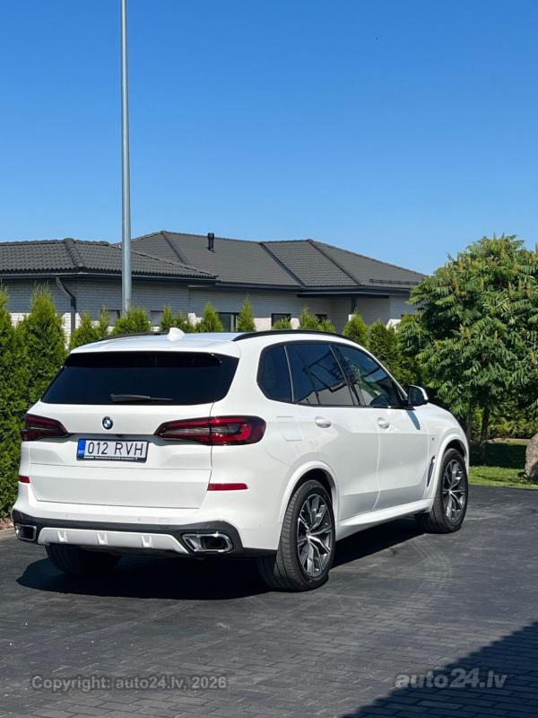 White BMW X5 2021 in Tallinn, with an engine capacity of 3.00 L and mileage of 89 thousand km for 55000 €, photo 9 on AUTOMOTO.COM.LV
