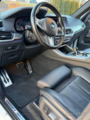 Balts BMW X5 2021 Tallina, ar dzinēja tilpumu 3.00 L un nobraukumu 89 tūkst. km par 55000 €, foto 16 vietnē AUTOMOTO.COM.LV