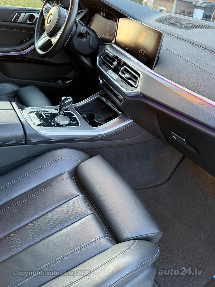 Balts BMW X5 2021 Tallina, ar dzinēja tilpumu 3.00 L un nobraukumu 89 tūkst. km par 55000 €, foto 17 vietnē AUTOMOTO.COM.LV