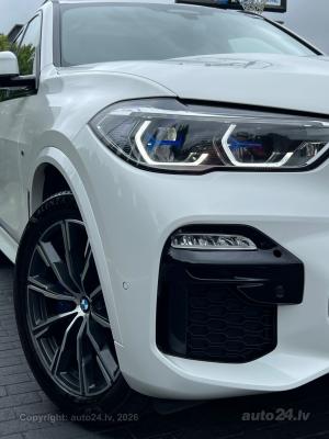 Balts BMW X5 2021 Tallina, ar dzinēja tilpumu 3.00 L un nobraukumu 89 tūkst. km par 55000 €, foto 20 vietnē AUTOMOTO.COM.LV