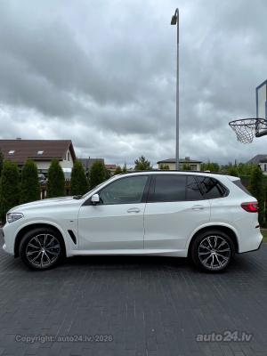 Balts BMW X5 2021 Tallina, ar dzinēja tilpumu 3.00 L un nobraukumu 89 tūkst. km par 55000 €, foto 22 vietnē AUTOMOTO.COM.LV