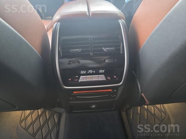 Balts BMW X5 2021 Rīga, ar dzinēja tilpumu 3.00 L un nobraukumu 129 tūkst. km par 49950 €, foto 5 vietnē AUTOMOTO.COM.LV