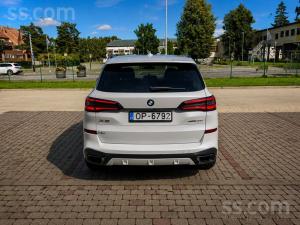 Balts BMW X5 2021 Rīga, ar dzinēja tilpumu 3.00 L un nobraukumu 132 tūkst. km par 45500 €, foto 5 vietnē AUTOMOTO.COM.LV