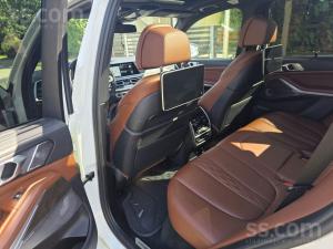 Balts BMW X5 2021 Rīga, ar dzinēja tilpumu 3.00 L un nobraukumu 132 tūkst. km par 45500 €, foto 9 vietnē AUTOMOTO.COM.LV