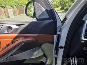 Balts BMW X5 2021 Rīga, ar dzinēja tilpumu 3.00 L un nobraukumu 132 tūkst. km par 45500 €, foto 11 vietnē AUTOMOTO.COM.LV