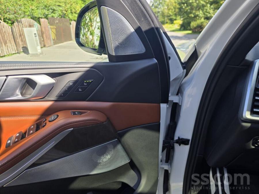 Balts BMW X5 2021 Rīga, ar dzinēja tilpumu 3.00 L un nobraukumu 132 tūkst. km par 45500 €, foto 11 vietnē AUTOMOTO.COM.LV