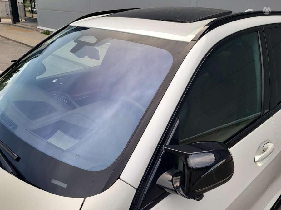 White BMW X5 2021 in Vilnius, with an engine capacity of 4.40 L and mileage of 182 thousand km for 39999 €, photo 31 on AUTOMOTO.COM.LV