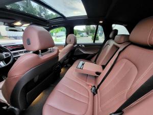 White BMW X5 2021 in Vilnius, with an engine capacity of 4.40 L and mileage of 182 thousand km for 39999 €, photo 41 on AUTOMOTO.COM.LV