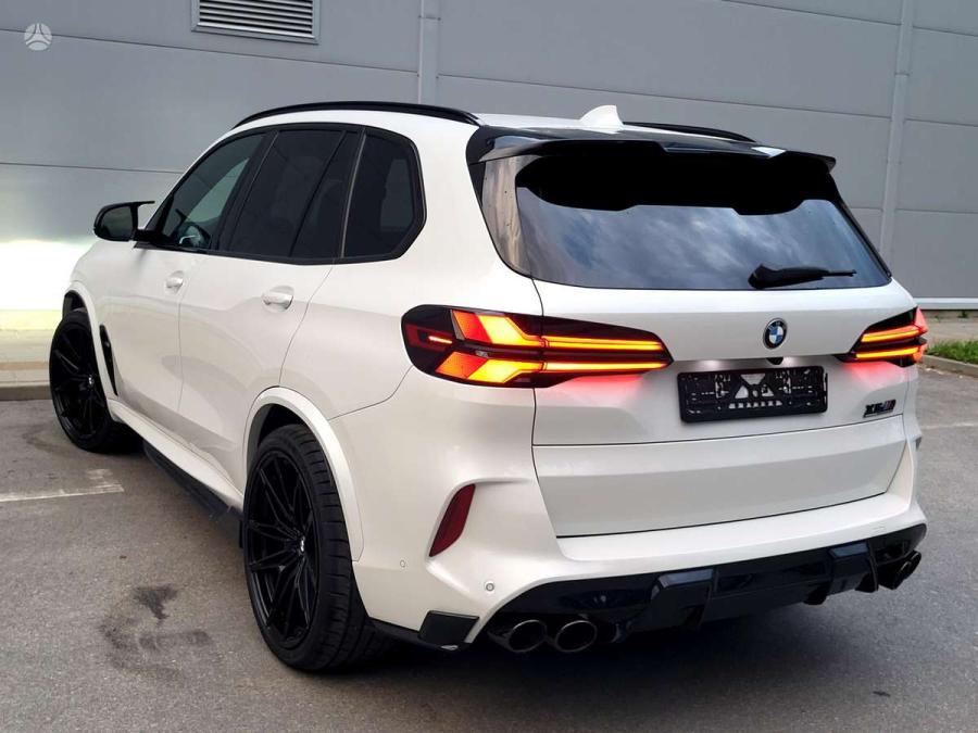White BMW X5 2021 in Vilnius, with an engine capacity of 4.40 L and mileage of 180 thousand km for 38999 €, photo 4 on AUTOMOTO.COM.LV