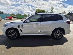 Balts BMW X5 2021 Mažeikiai, ar dzinēja tilpumu 3.00 L un nobraukumu 93 tūkst. km par 26900 €, foto 3 vietnē AUTOMOTO.COM.LV