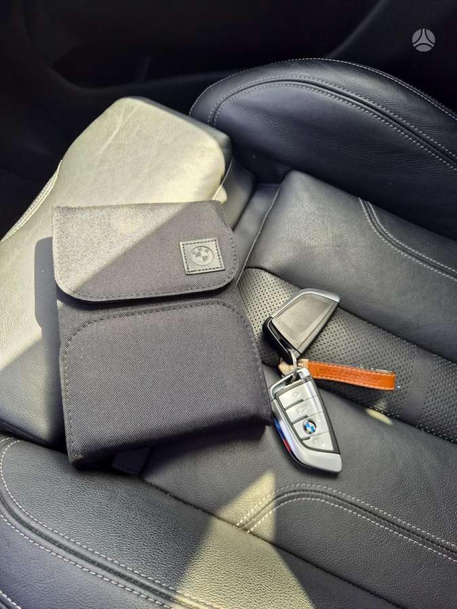 Balts BMW X5 2021 Mažeikiai, ar dzinēja tilpumu 3.00 L un nobraukumu 93 tūkst. km par 26900 €, foto 22 vietnē AUTOMOTO.COM.LV