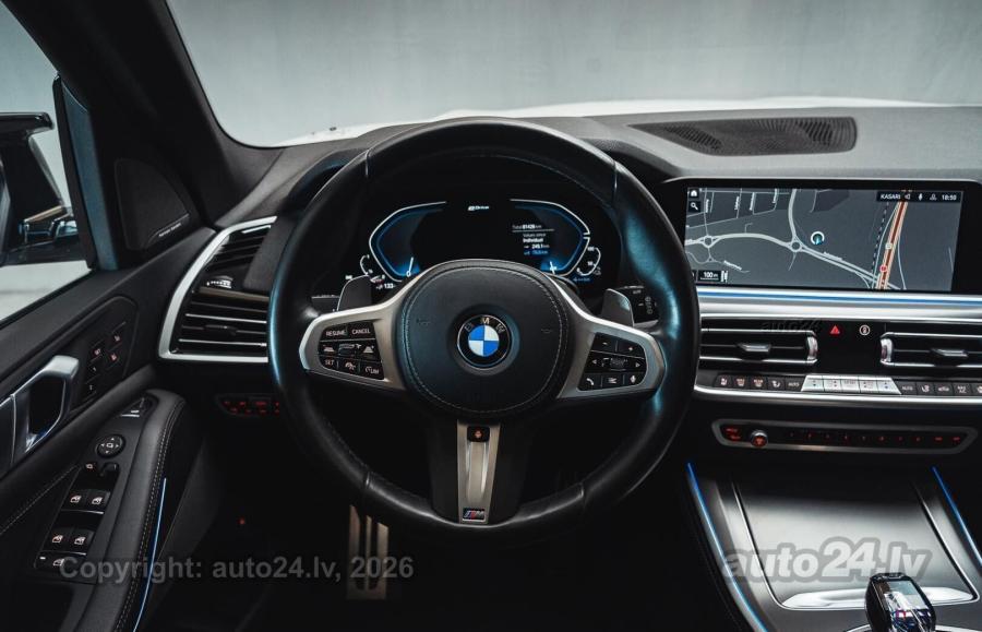 White BMW X5 2021 in Tartu, with an engine capacity of 3.00 L and mileage of 133 thousand km for 52900 €, photo 15 on AUTOMOTO.COM.LV