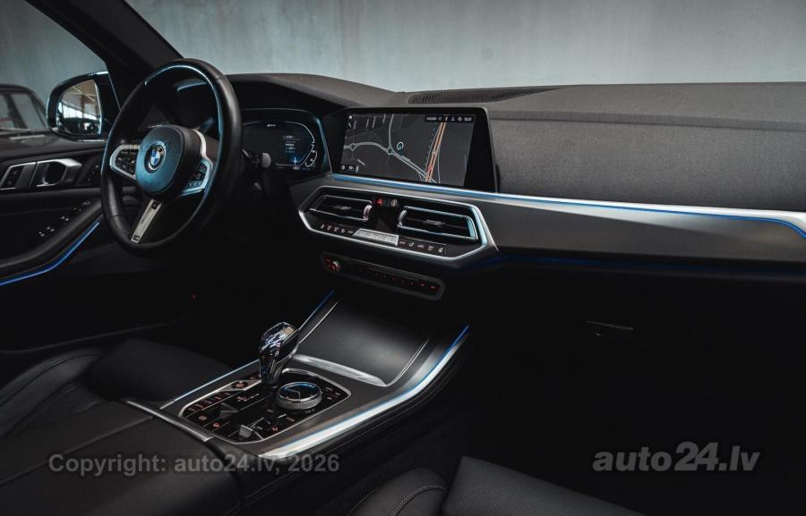 White BMW X5 2021 in Tartu, with an engine capacity of 3.00 L and mileage of 133 thousand km for 52900 €, photo 25 on AUTOMOTO.COM.LV
