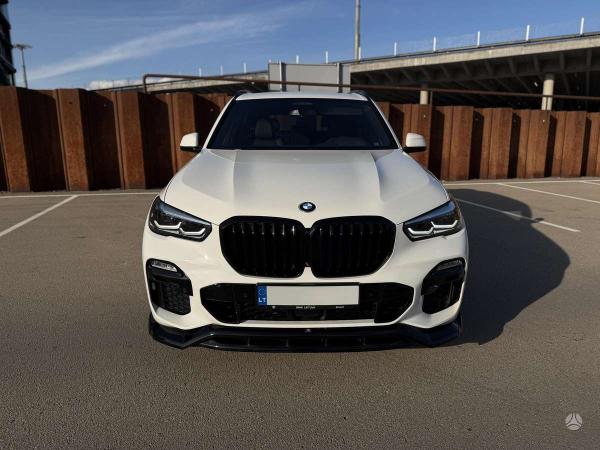 БМВ Х5 2021 в Каунас на AUTOMOTO.COM.LV Белый БМВ Х5 2021 в Каунас, объемом двигателя 3.00 л и пробегом 102 тыс. км за 44900 €, фото 1 на AUTOMOTO.COM.LV