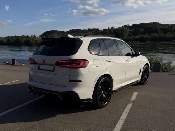 БМВ Х5 2021 в Каунас на AUTOMOTO.COM.LV Белый БМВ Х5 2021 в Каунас, объемом двигателя 3.00 л и пробегом 102 тыс. км за 44900 €, фото 3 на AUTOMOTO.COM.LV