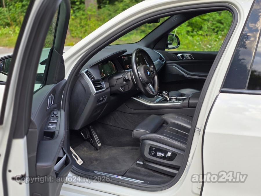Balts BMW X5 2021 Tallina, ar dzinēja tilpumu 3.00 L un nobraukumu 76 tūkst. km par 52500 €, foto 6 vietnē AUTOMOTO.COM.LV
