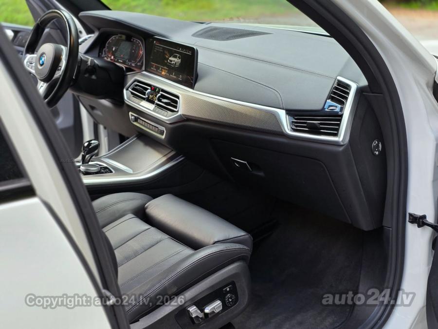 Balts BMW X5 2021 Tallina, ar dzinēja tilpumu 3.00 L un nobraukumu 76 tūkst. km par 52500 €, foto 7 vietnē AUTOMOTO.COM.LV