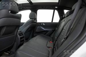 Белый БМВ Х5 2021 в Рига, объемом двигателя 3.00 л и пробегом 107 тыс. км за 48500 €, фото 9 на AUTOMOTO.COM.LV