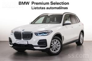 White BMW X5 2022 in Riga, with an engine capacity of 3.00 L and mileage of 94 thousand km for 7499 €, photo 1 on AUTOMOTO.COM.LV