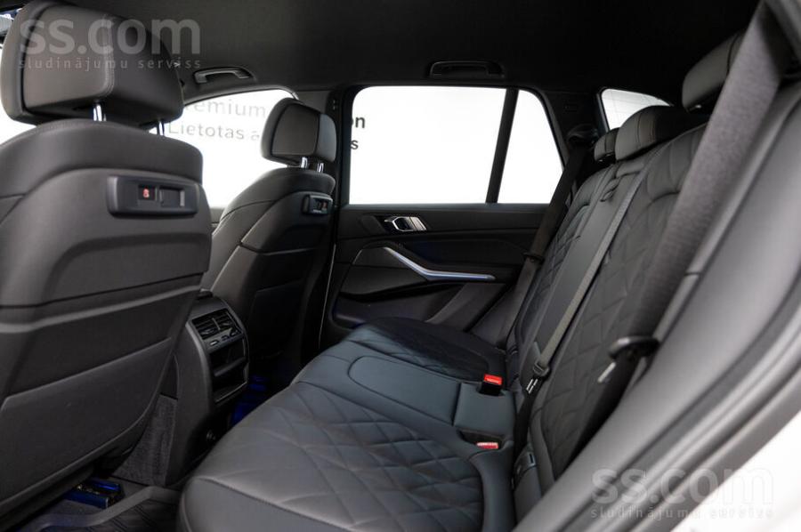 Balts BMW X5 2022 Rīga, ar dzinēja tilpumu 3.00 L un nobraukumu 38 tūkst. km par 7990 €, foto 7 vietnē AUTOMOTO.COM.LV