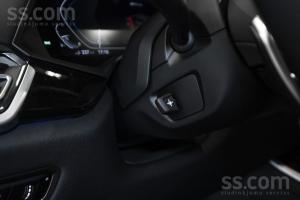 White BMW X5 2022 in Tukums, with an engine capacity of 3.00 L and mileage of 0 thousand km for 55777 €, photo 27 on AUTOMOTO.COM.LV