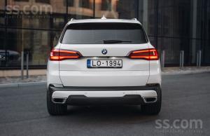 Balts BMW X5 2022 Rīga, ar dzinēja tilpumu 3.00 L un nobraukumu 92 tūkst. km par 38900 €, foto 9 vietnē AUTOMOTO.COM.LV