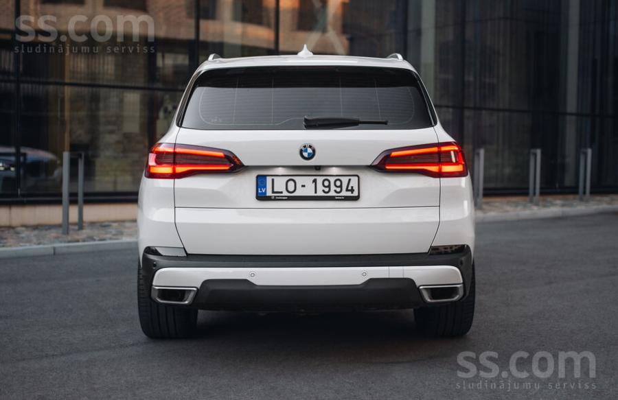Balts BMW X5 2022 Rīga, ar dzinēja tilpumu 3.00 L un nobraukumu 92 tūkst. km par 38900 €, foto 9 vietnē AUTOMOTO.COM.LV