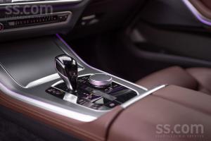 Balts BMW X5 2022 Rīga, ar dzinēja tilpumu 3.00 L un nobraukumu 92 tūkst. km par 38900 €, foto 17 vietnē AUTOMOTO.COM.LV