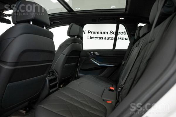 Balts BMW X5 2022 Rīga, ar dzinēja tilpumu 3.00 L un nobraukumu 17 tūkst. km par 66500 €, foto 7 vietnē AUTOMOTO.COM.LV