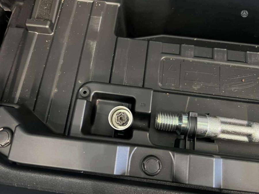 Balts BMW X5 2022 Viļņa, ar dzinēja tilpumu 3.00 L un nobraukumu 162 tūkst. km par 41777 €, foto 8 vietnē AUTOMOTO.COM.LV