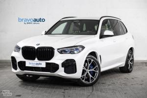 Balts BMW X5 2022 Viļņa, ar dzinēja tilpumu 3.00 L un nobraukumu 85 tūkst. km par 54491 €, foto  vietnē AUTOMOTO.COM.LV