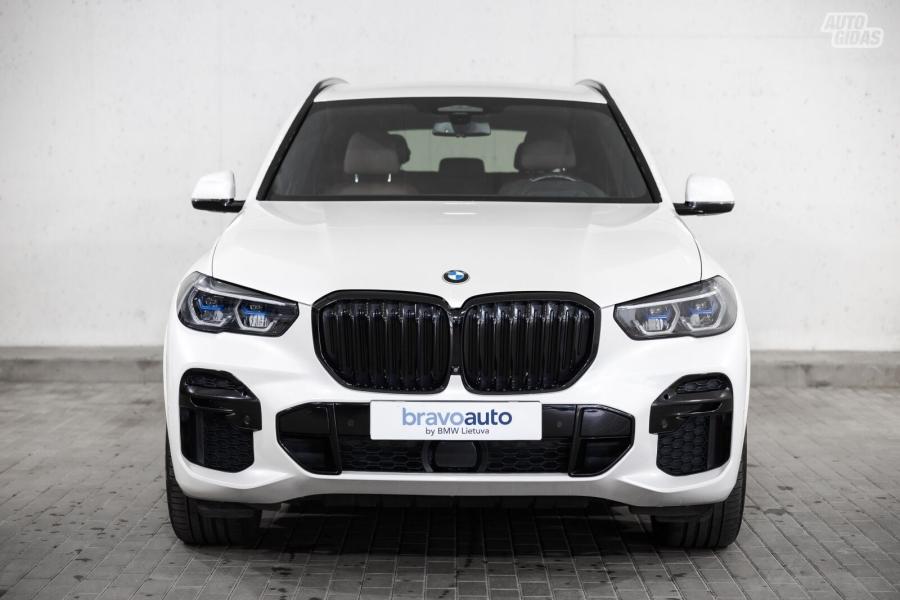 Balts BMW X5 2022 Viļņa, ar dzinēja tilpumu 3.00 L un nobraukumu 85 tūkst. km par 54491 €, foto 8 vietnē AUTOMOTO.COM.LV