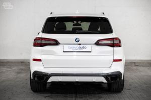 Balts BMW X5 2022 Viļņa, ar dzinēja tilpumu 3.00 L un nobraukumu 85 tūkst. km par 54491 €, foto 12 vietnē AUTOMOTO.COM.LV