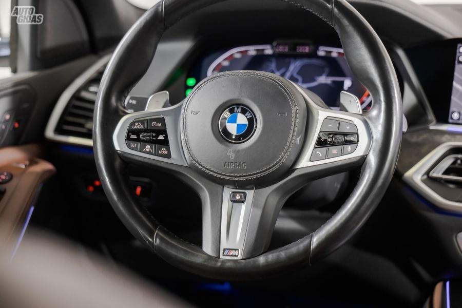 Balts BMW X5 2022 Viļņa, ar dzinēja tilpumu 3.00 L un nobraukumu 85 tūkst. km par 54491 €, foto 23 vietnē AUTOMOTO.COM.LV