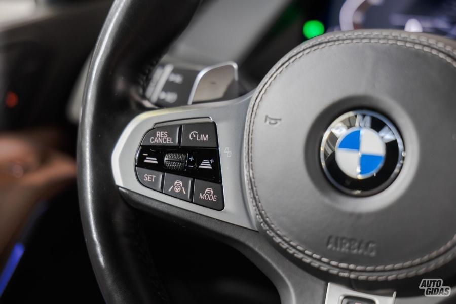 Balts BMW X5 2022 Viļņa, ar dzinēja tilpumu 3.00 L un nobraukumu 85 tūkst. km par 54491 €, foto 26 vietnē AUTOMOTO.COM.LV