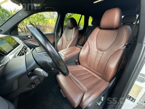White BMW X5 2022 in Riga, with an engine capacity of 3.00 L and mileage of 103 thousand km for 42390 €, photo 12 on AUTOMOTO.COM.LV
