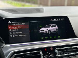 White BMW X5 2022 in Riga, with an engine capacity of 3.00 L and mileage of 103 thousand km for 42390 €, photo 21 on AUTOMOTO.COM.LV