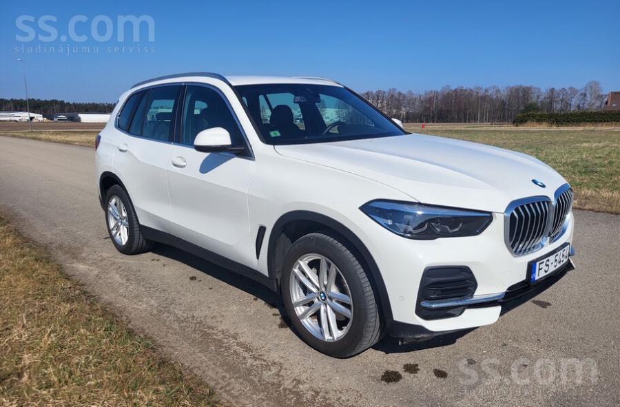 Balts BMW X5 2022 Rīga, ar dzinēja tilpumu 3.00 L un nobraukumu 40 tūkst. km par 43500 €, foto 3 vietnē AUTOMOTO.COM.LV