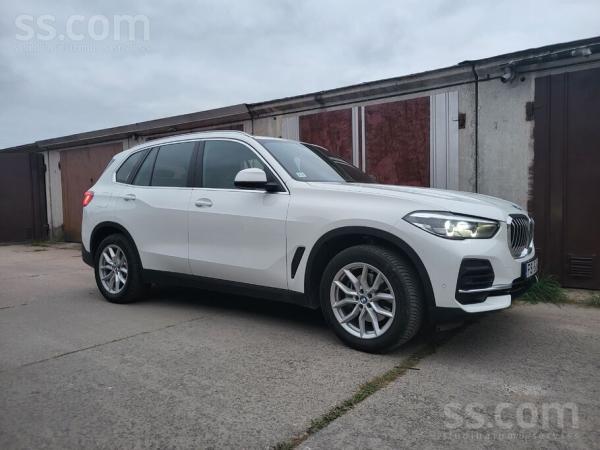 Balts BMW X5 2022 Rīga, ar dzinēja tilpumu 3.00 L un nobraukumu 40 tūkst. km par 43500 €, foto 7 vietnē AUTOMOTO.COM.LV