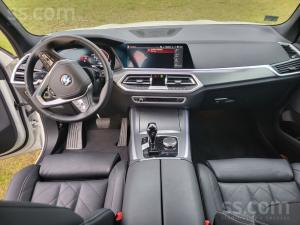 Balts BMW X5 2022 Rīga, ar dzinēja tilpumu 3.00 L un nobraukumu 40 tūkst. km par 43500 €, foto 10 vietnē AUTOMOTO.COM.LV