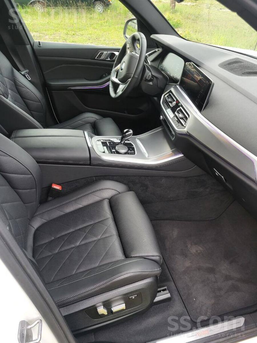 Balts BMW X5 2022 Rīga, ar dzinēja tilpumu 3.00 L un nobraukumu 40 tūkst. km par 43500 €, foto 12 vietnē AUTOMOTO.COM.LV