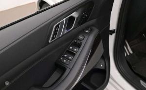 Balts BMW X5 2022 Viļņa, ar dzinēja tilpumu 3.00 L un nobraukumu 97 tūkst. km par 59500 €, foto 9 vietnē AUTOMOTO.COM.LV