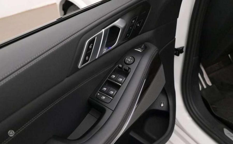 Balts BMW X5 2022 Viļņa, ar dzinēja tilpumu 3.00 L un nobraukumu 97 tūkst. km par 59500 €, foto 9 vietnē AUTOMOTO.COM.LV