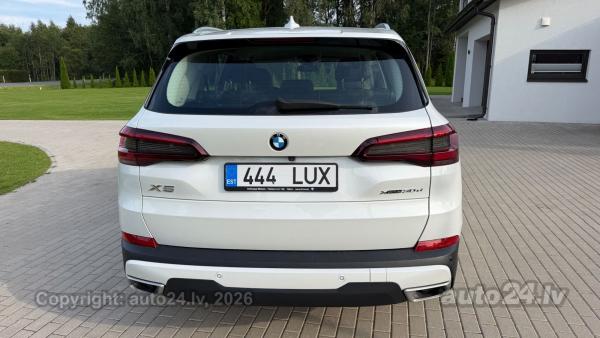 White BMW X5 2022 in Johvi, with an engine capacity of 3.00 L and mileage of 70 thousand km for 55000 €, photo 5 on AUTOMOTO.COM.LV