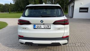 White BMW X5 2022 in Johvi, with an engine capacity of 3.00 L and mileage of 70 thousand km for 55000 €, photo 6 on AUTOMOTO.COM.LV