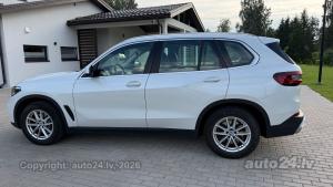White BMW X5 2022 in Johvi, with an engine capacity of 3.00 L and mileage of 70 thousand km for 55000 €, photo 8 on AUTOMOTO.COM.LV